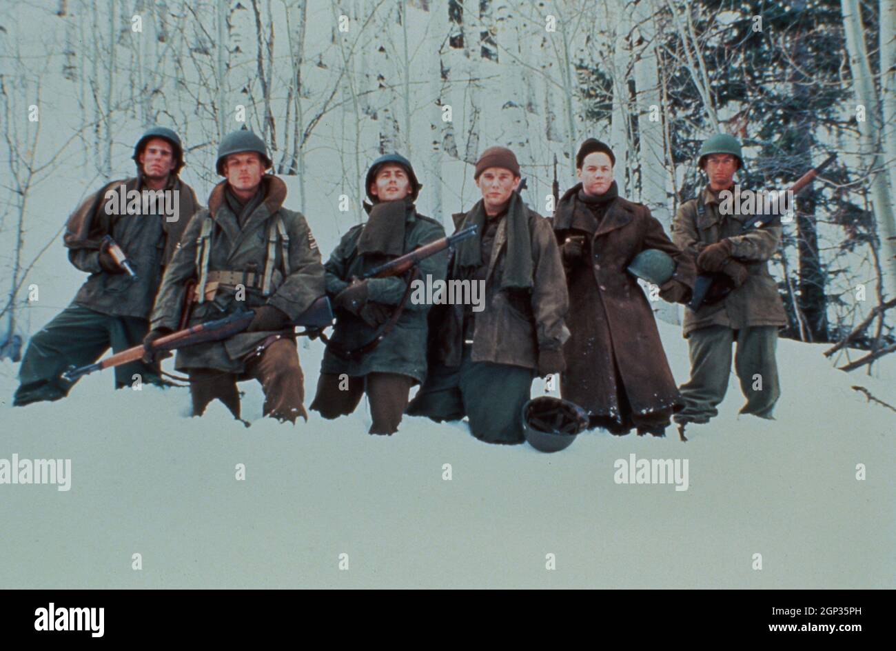 A MIDNIGHT CLEAR, from left: Kevin Dillon, Peter Berg, Arye Gross ...