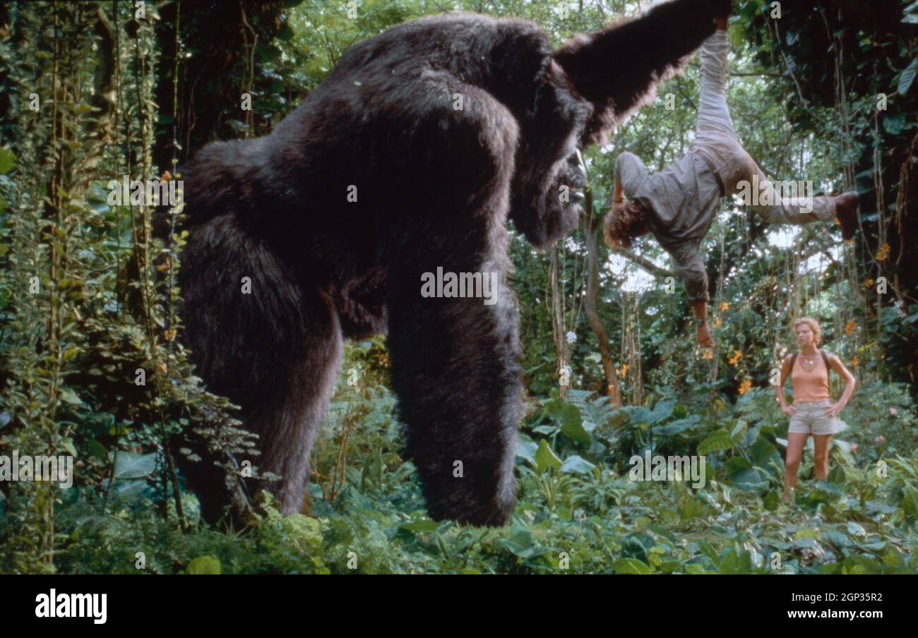 MIGHTY JOE YOUNG, (aka MI GRAN AMIGO JOE), from left: Charlize Theron ...