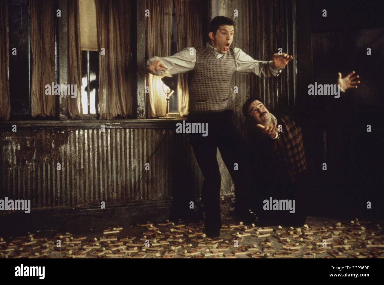 MOUSEHUNT, from left: Lee Evans, Nathan Lane, 1997. ©DreamWorks ...
