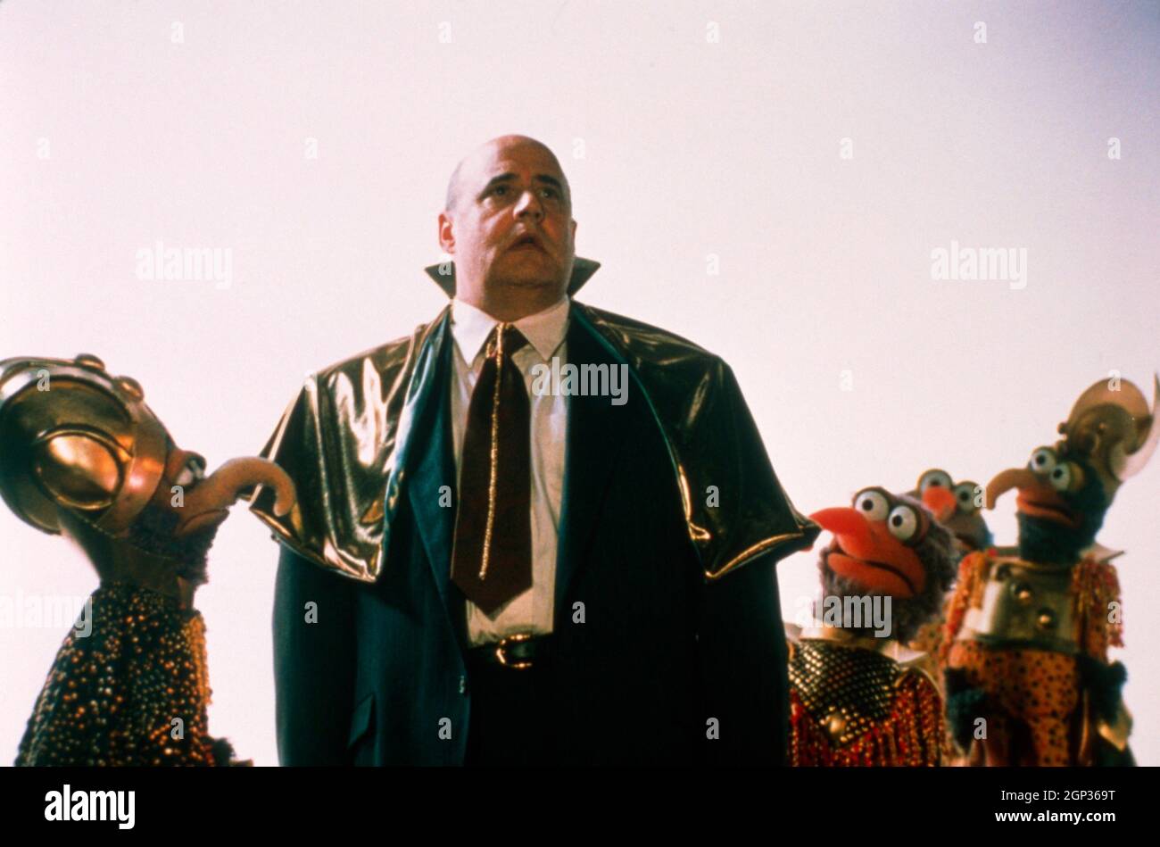 MUPPETS FROM SPACE, Jeffrey Tambor, 1999. © Columbia Pictures ...