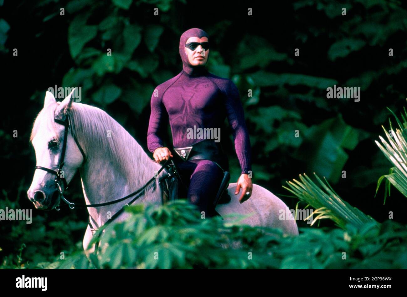 THE PHANTOM, Billy Zane, 1996. © Paramount Pictures/courtesy Everett ...