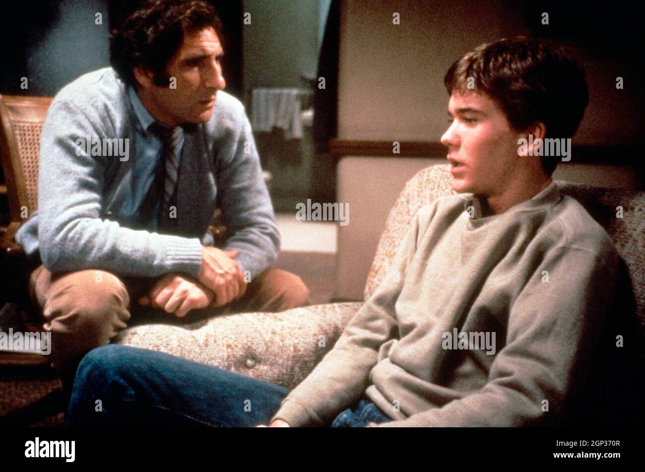 ORDINARY PEOPLE, from left: Judd Hirsch, Timothy Hutton, 1980 ...