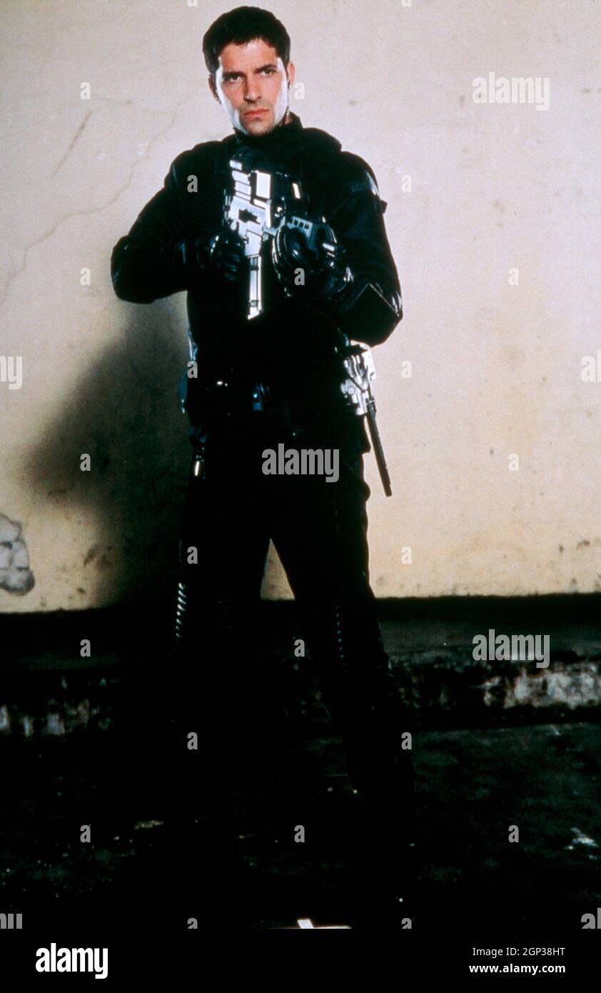 RESIDENT EVIL, Martin Crewes, 2002. ph: © Columbia TriStar / courtesy ...