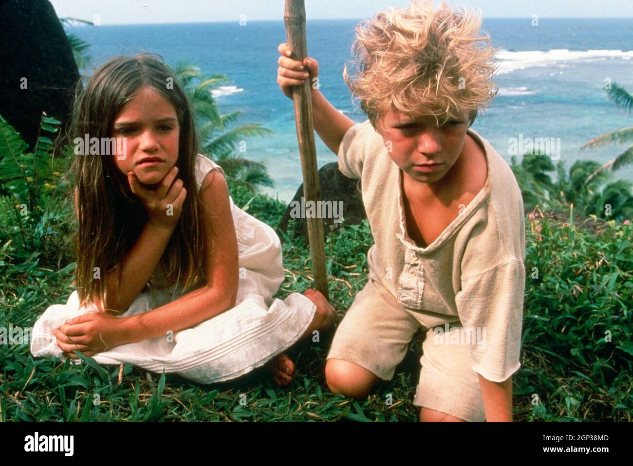 RETURN TO THE BLUE LAGOON, from left: Courtney Barilla, Garette Ratliff ...