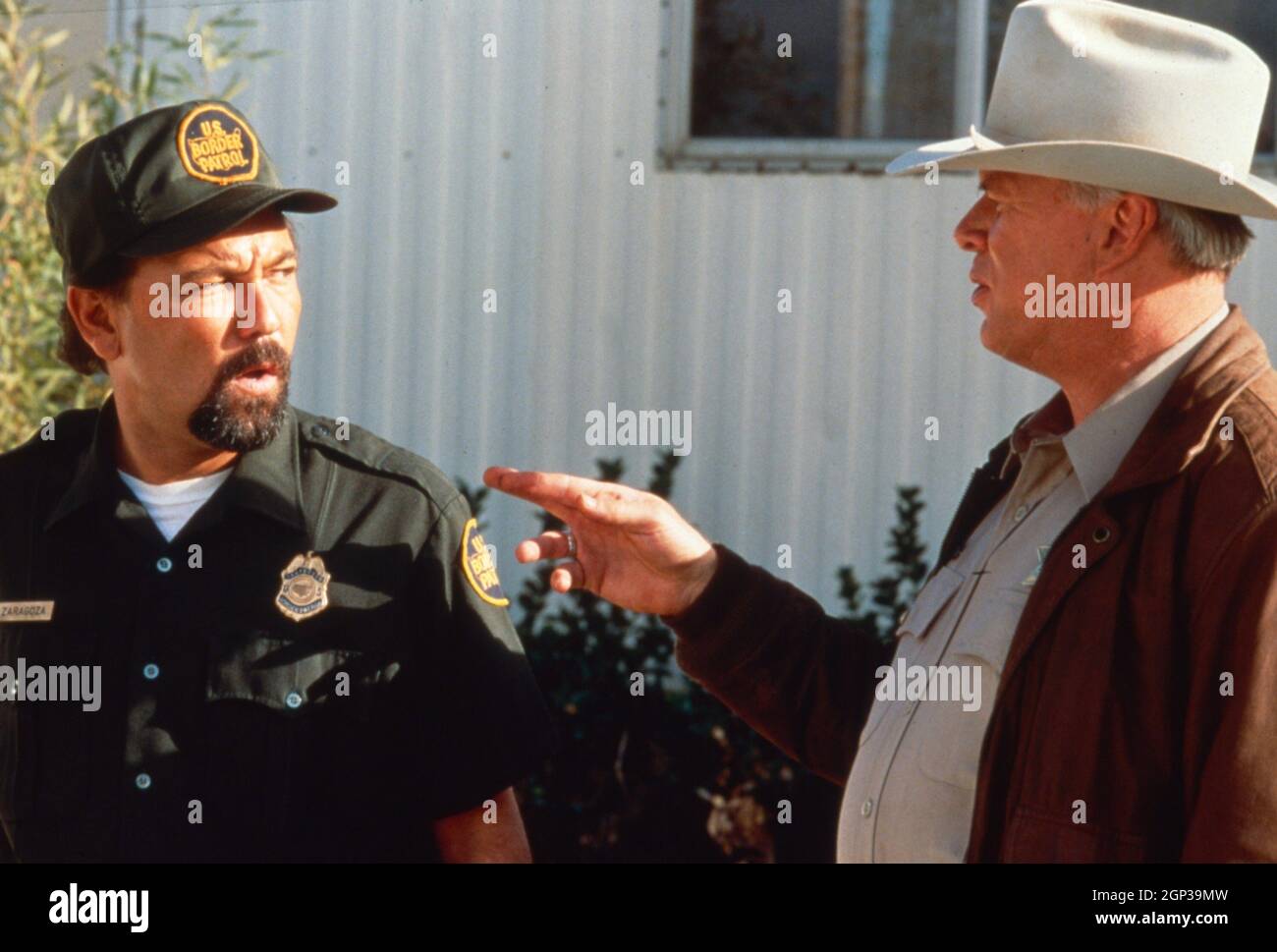 SCORPION SPRING, from left: Ruben Blades, Kevin Tighe, 1995. ph. Al Satterwhite / © New Line ...