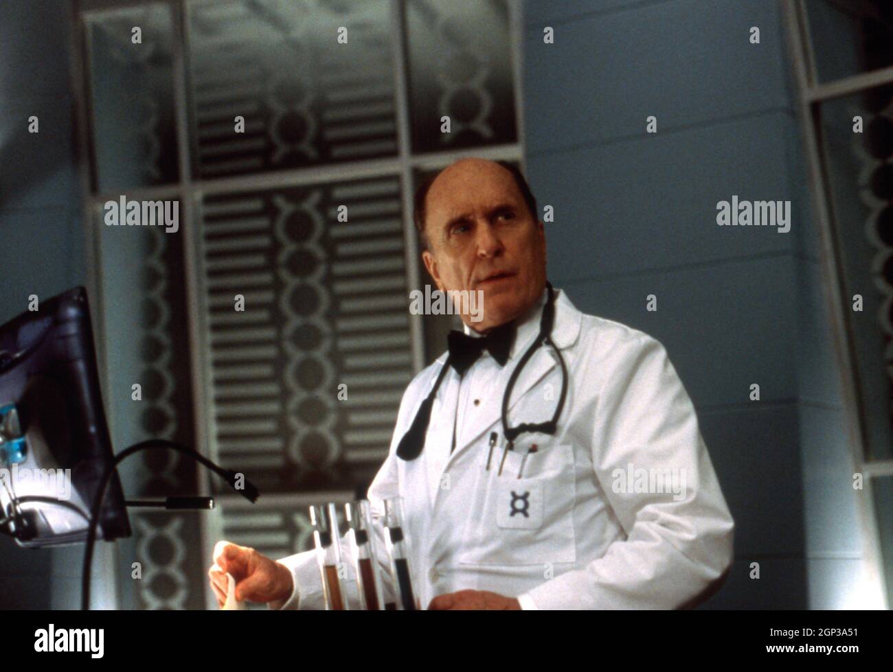 THE 6TH DAY, (aka THE SIXTH DAY), Robert Duvall, 2000. © Columbia ...