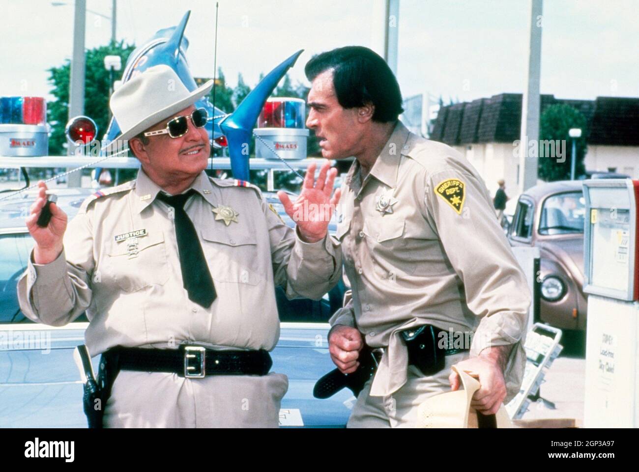 SMOKEY AND THE BANDIT PART 3, from left: Jackie Gleason, Mike Henry, 1983. ph: © Universal ...