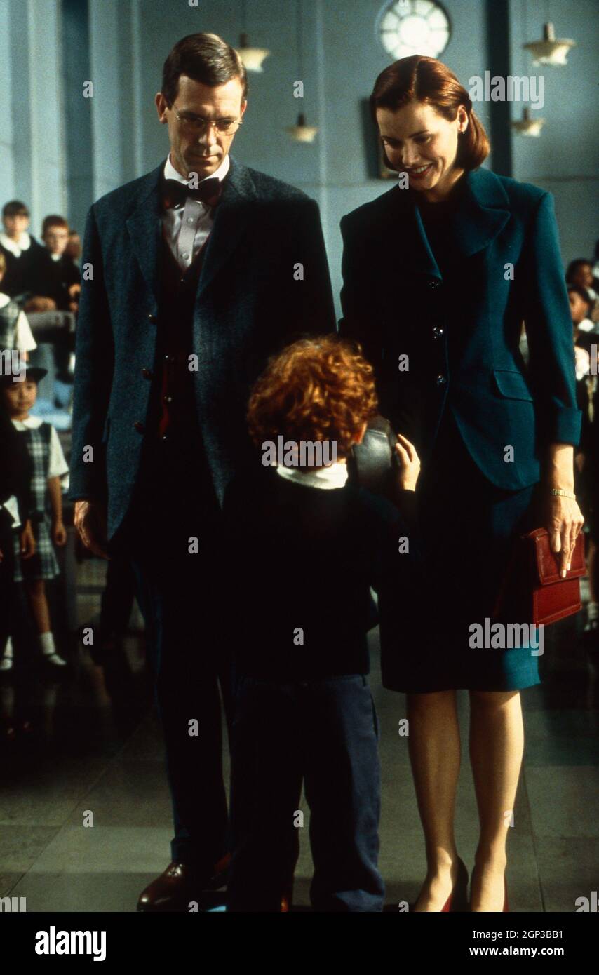 STUART LITTLE, from left: Hugh Laurie, Geena Davis, 1999. © Columbia ...