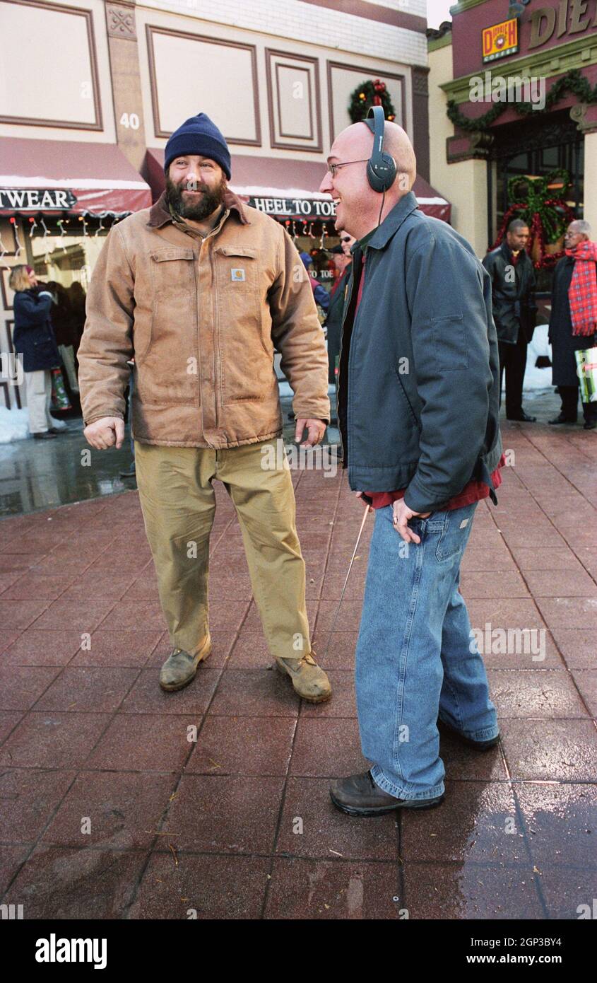 SURVIVING CHRISTMAS, from left: James Gandolfini, Mike Mitchell, 2004 ...