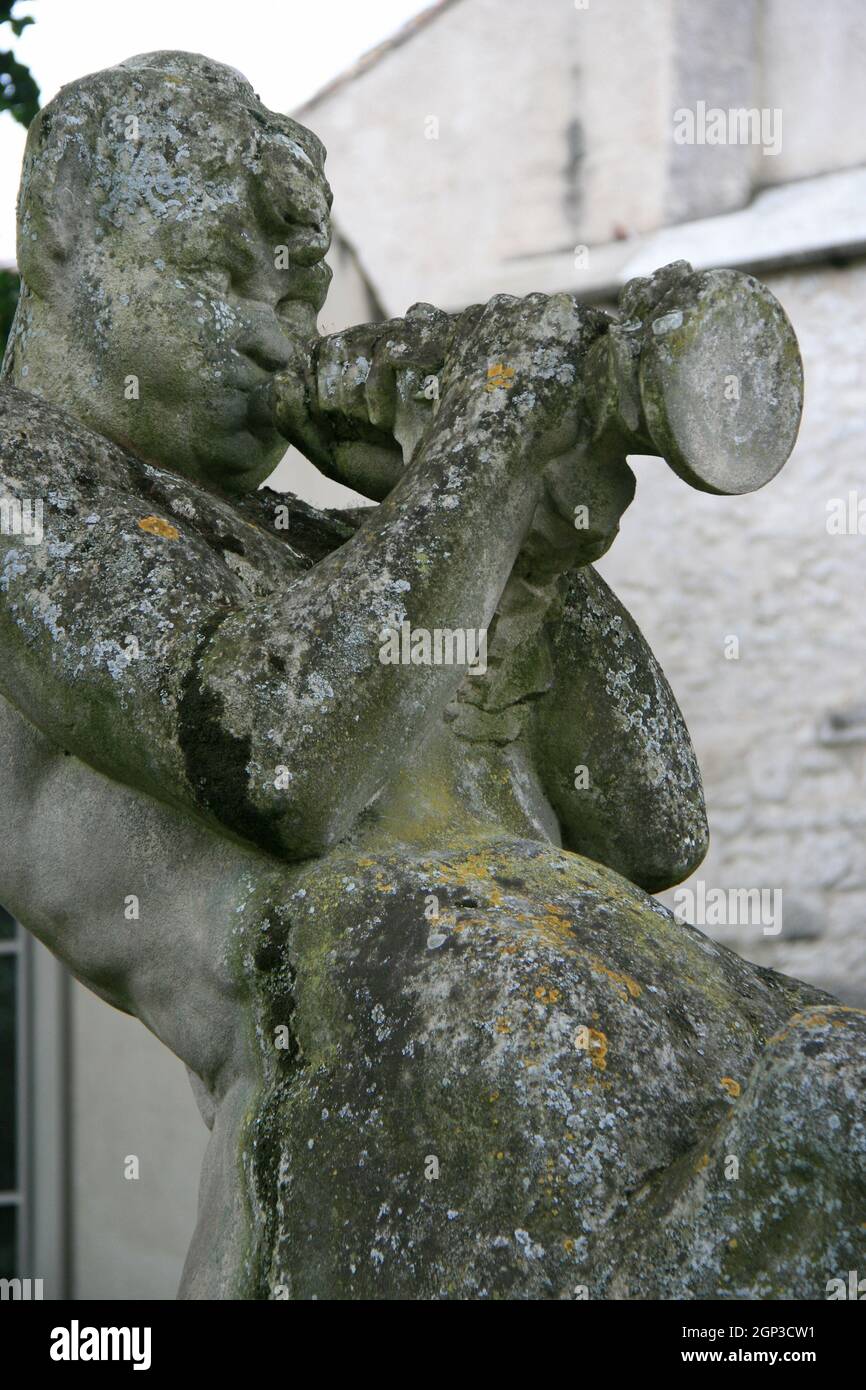 Statue of a centaur hi-res stock photography and images - Alamy