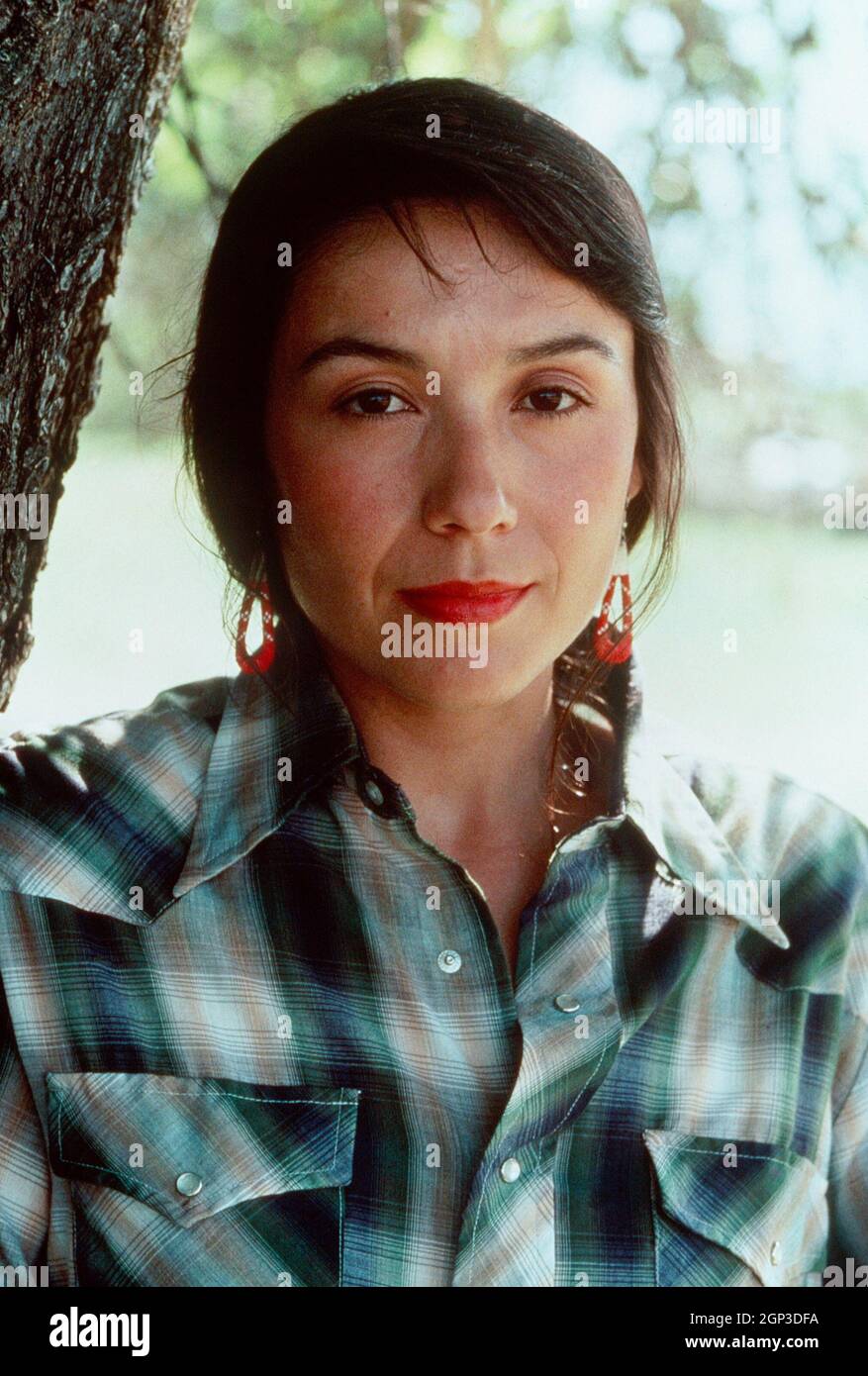 THUNDERHEART, Sheila Tousey, 1992. ph: © TriStar Pictures / courtesy ...