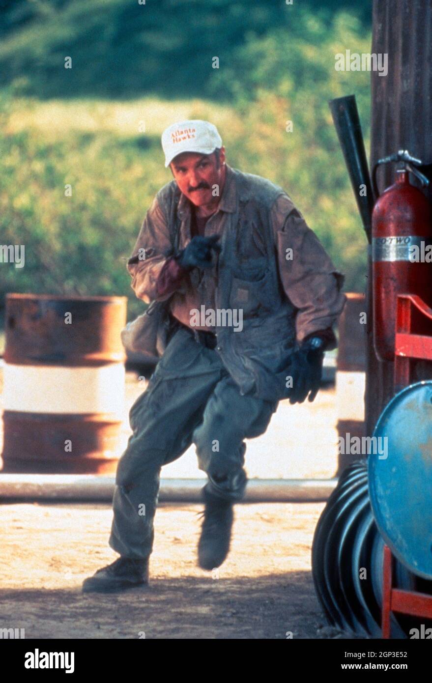 TREMORS II: AFTERSHOCKS, (aka TREMORS 2: AFTERSHOCKS), Michael Gross ...