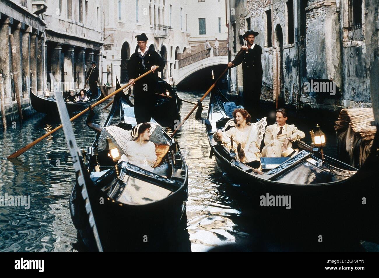 THE WINGS OF THE DOVE, from left: Helena Bohnam Carter, Alison Elliott ...