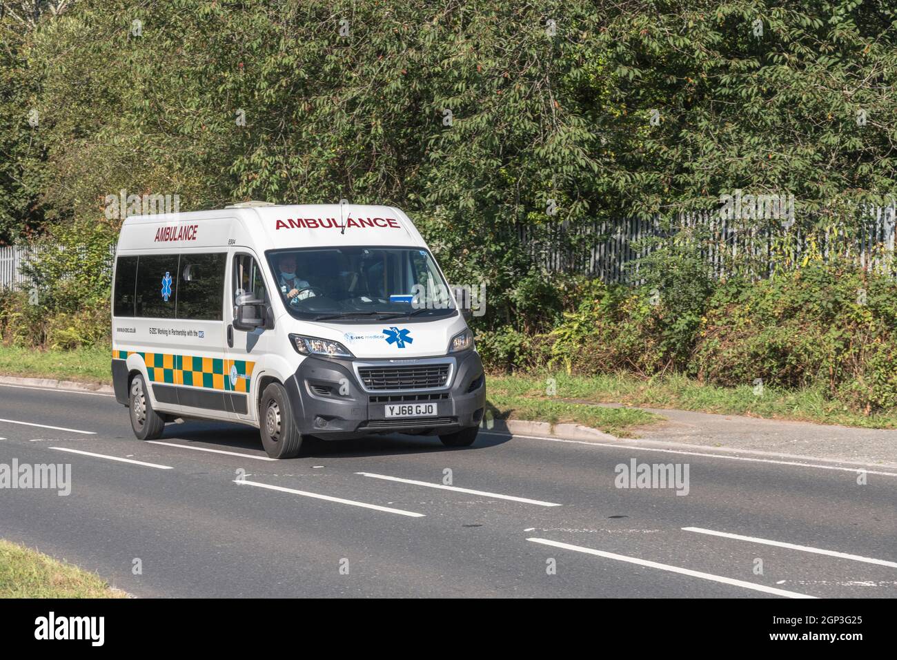 Private ambulance hire ambulance hi-res stock photography and images ...