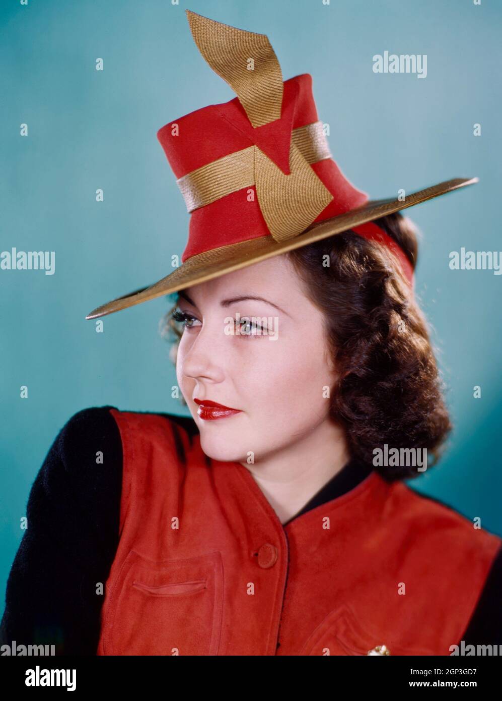 Lynn Bari, in a promotional photo for EARTHBOUND, ca. 1940. photo: TM ...