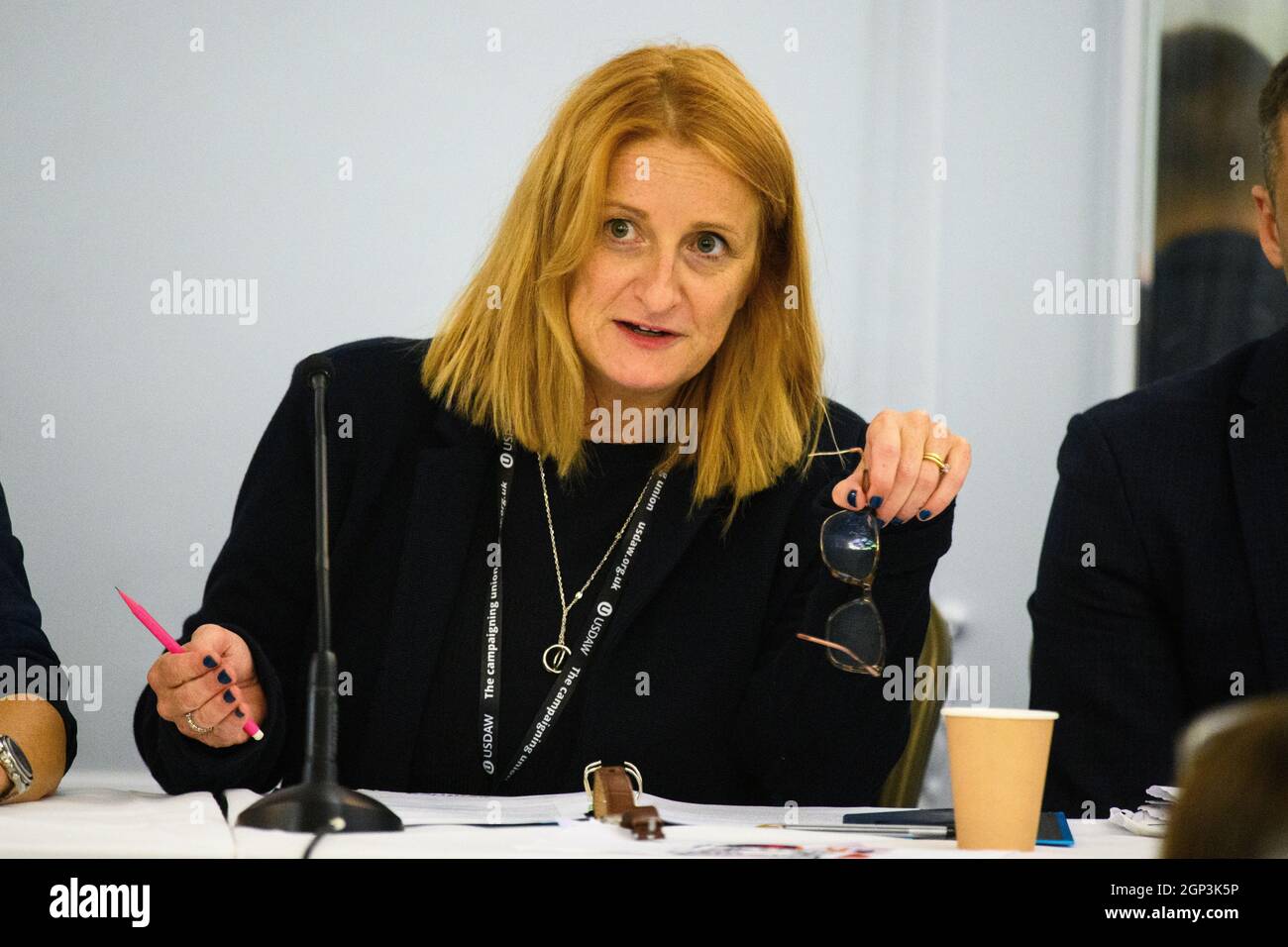 Alison phillips editor hi-res stock photography and images - Alamy