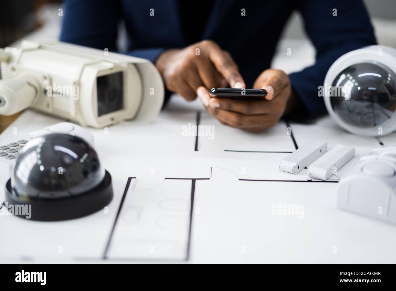 Home Intruder Video Monitoring And Surveillance System Stock Photo - Alamy