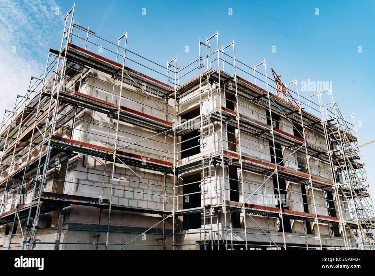 Construction of a multi-storey building Stock Photo - Alamy