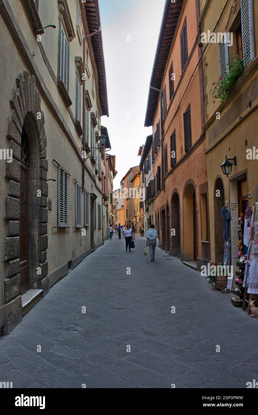 Street view italy hi-res stock photography and images - Alamy