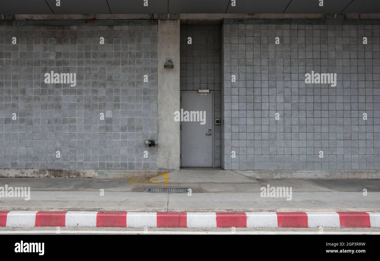 Fire exit doors hi-res stock photography and images - Alamy