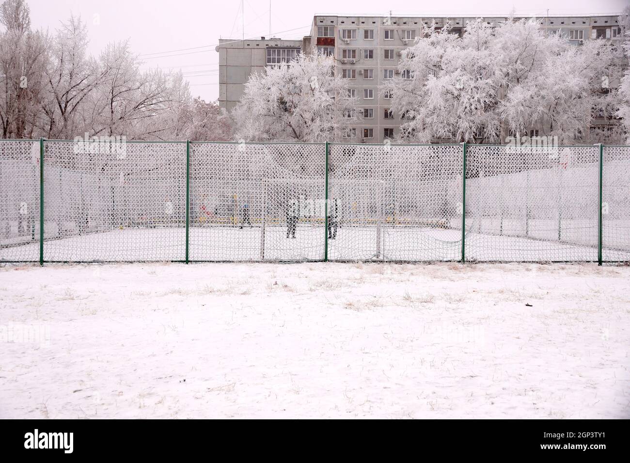 Snow-covered sports ground near the school in Volgograd Stock Photo - Alamy