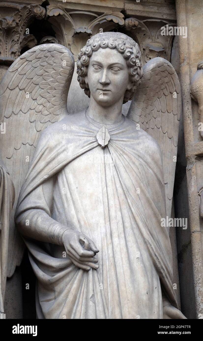 Angel, Portal of the Virgin, Notre Dame Cathedral, Paris, UNESCO World ...