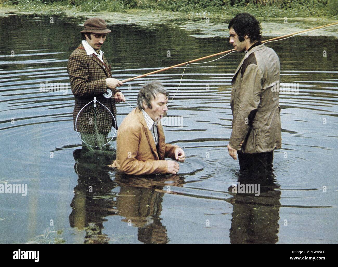 S*P*Y*S, (aka SPYS), from left, Vladek Sheybal, Donald Sutherland ...