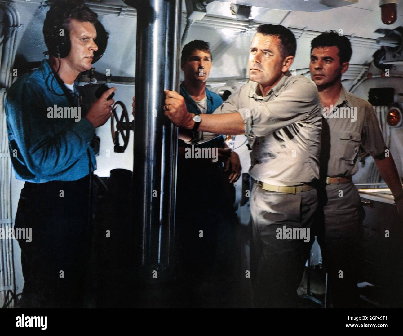TORPEDO RUN, from left, Richard Carlyle, Biff Elliot, Glenn Ford, Paul ...