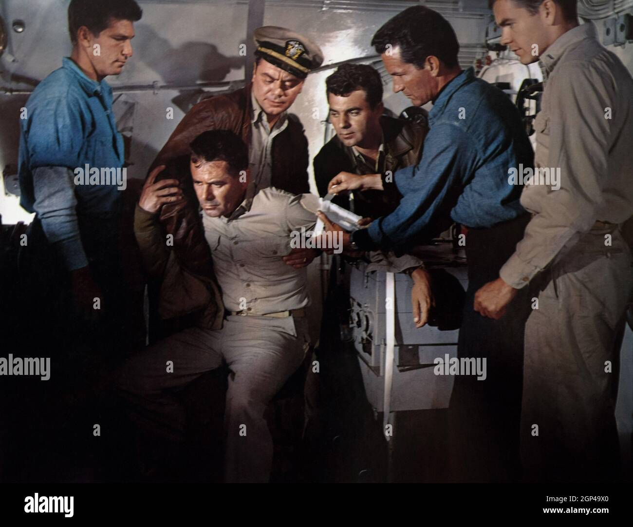 TORPEDO RUN, from left, Biff Elliot, Ernest Borgnine, Glenn Ford, Paul ...