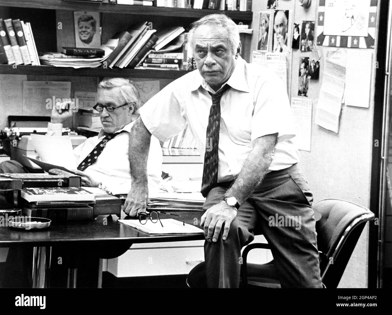 ALL THE PRESIDENT'S MEN, from left, Jason Robards, Jr., Martin Balsam ...