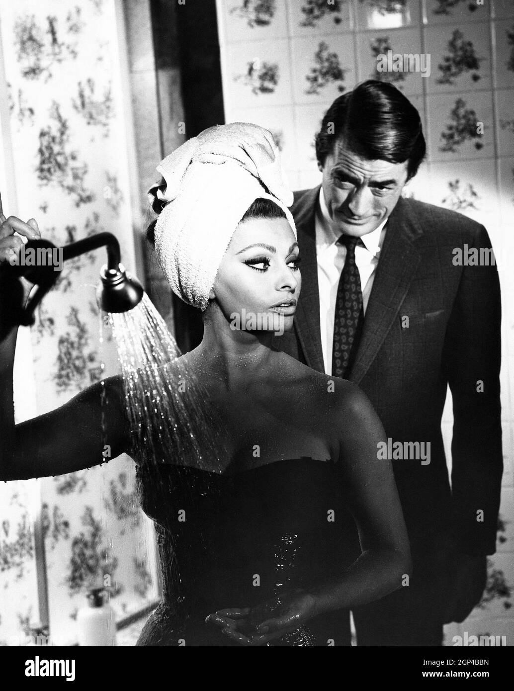 ARABESQUE, from left, Sophia Loren, Gregory Peck, 1966 Stock Photo - Alamy