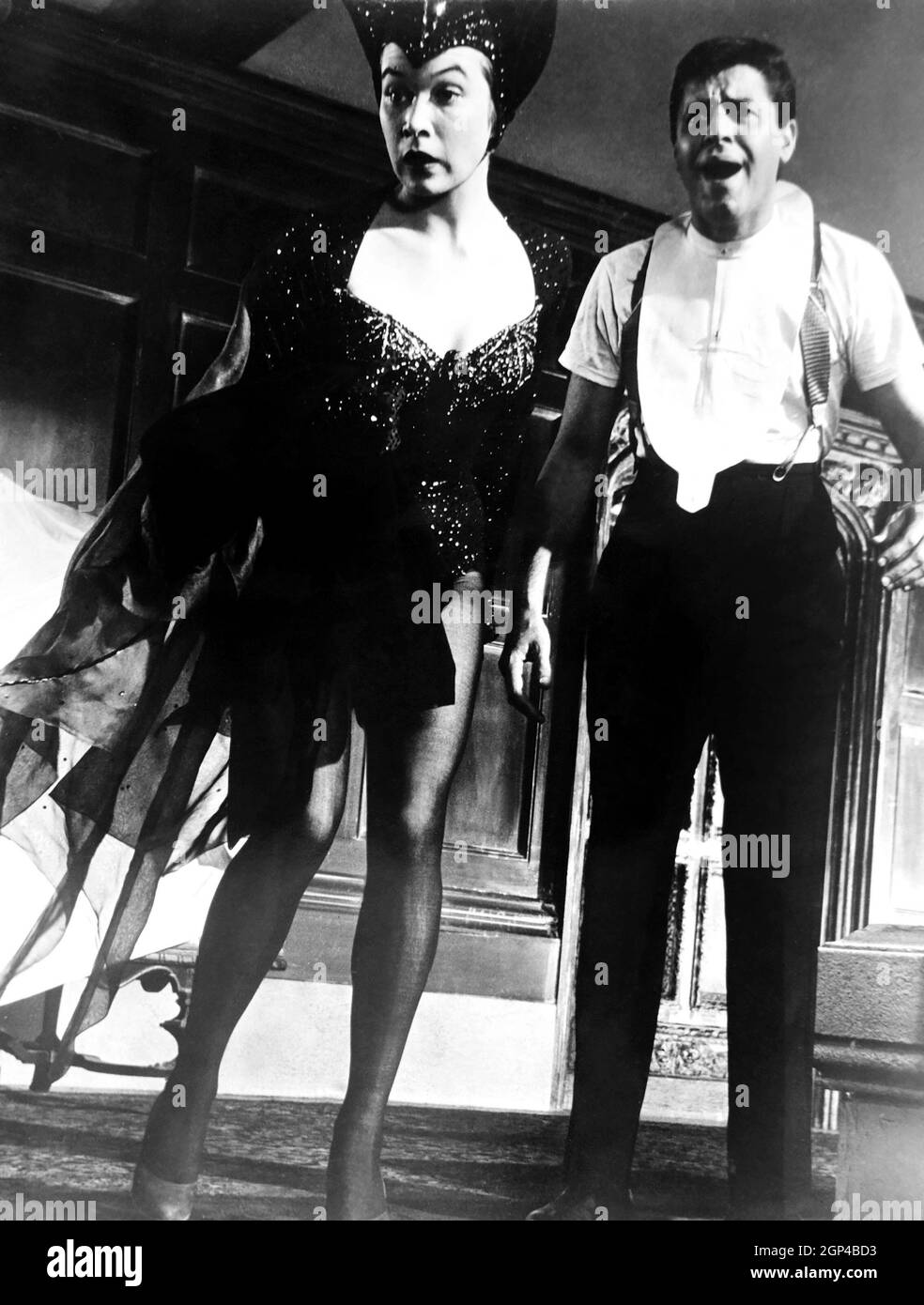 ARTISTS AND MODELS, from left, Shirley MacLaine, Jerry Lewis, 1955 ...