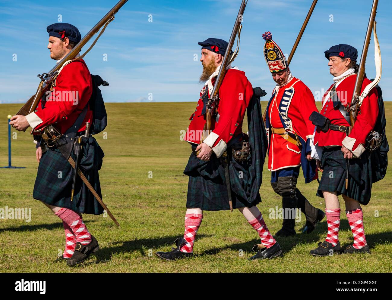 Military officers marching hi-res stock photography and images - Alamy