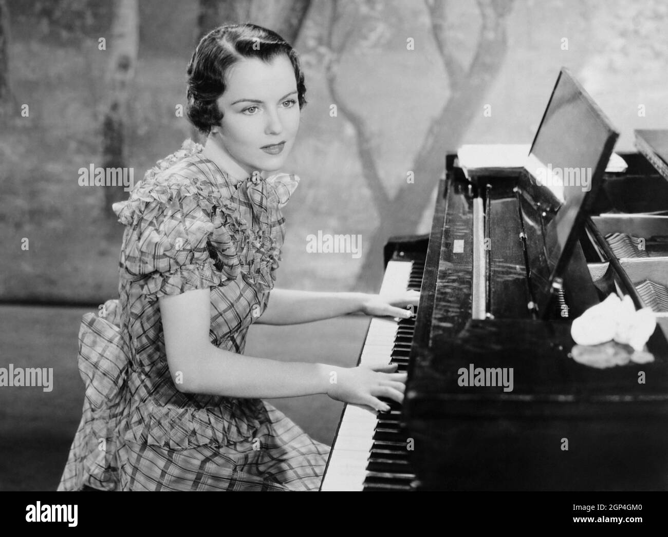 ELMER AND ELSIE, Frances Fuller, 1934 Stock Photo - Alamy