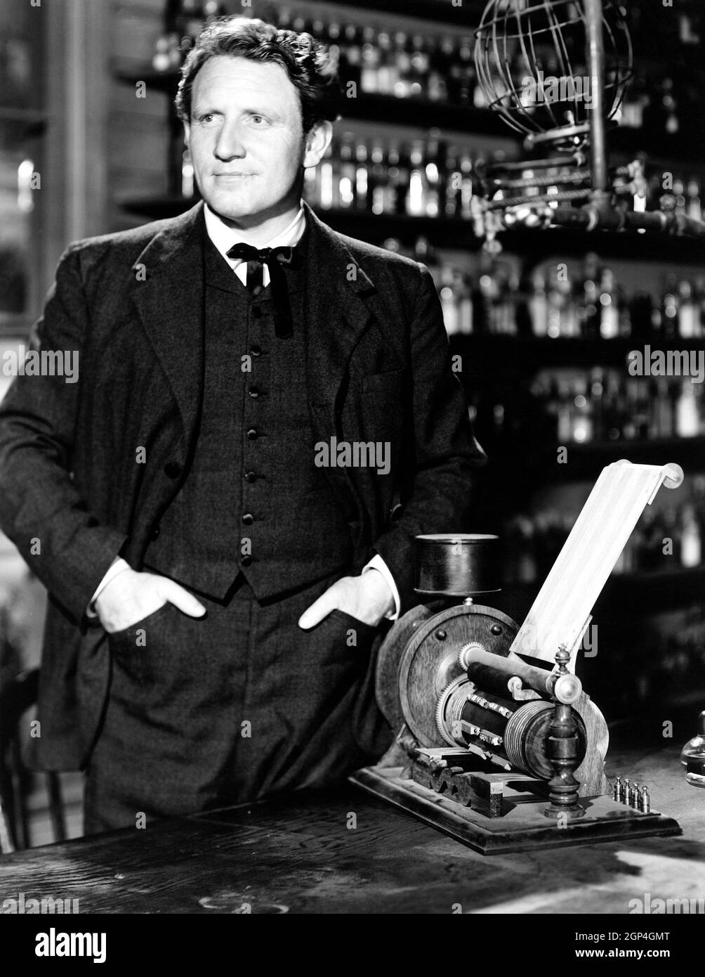 EDISON, THE MAN, Spencer Tracy, 1940 Stock Photo - Alamy