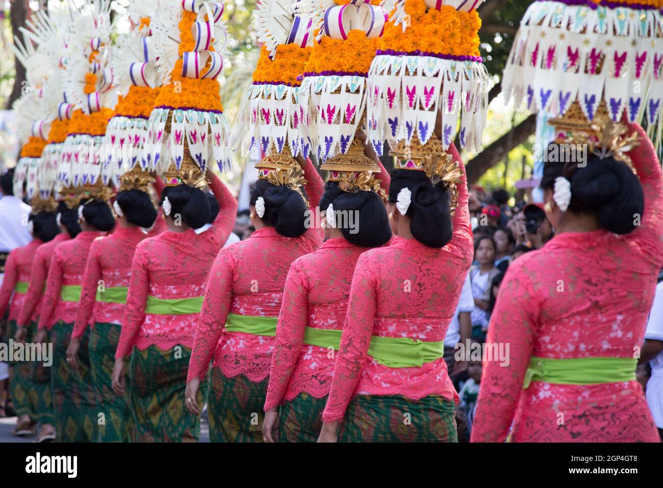 INDONESIA, BALI. WOMEN GROUP IN TRADITIONAL COSTUME DURING THE BALI ART ...