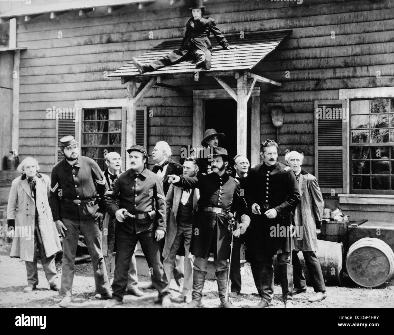 THE GENERAL, Buster Keaton (top), 1927 Stock Photo - Alamy
