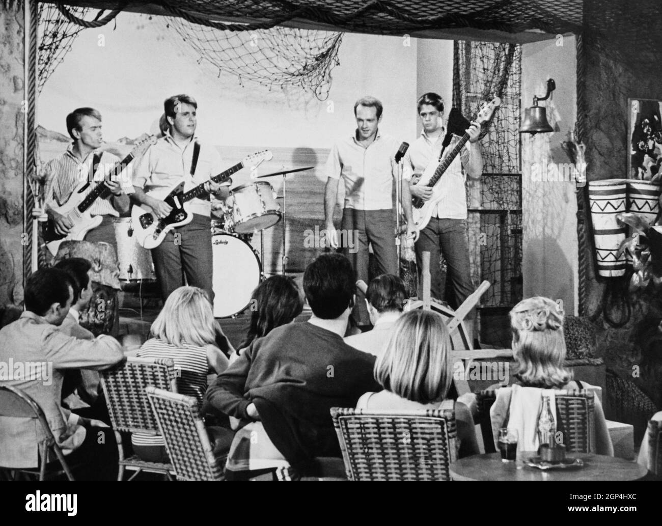 THE GIRLS ON THE BEACH, The Beach Boys, from left: Al Jardine, Carl ...