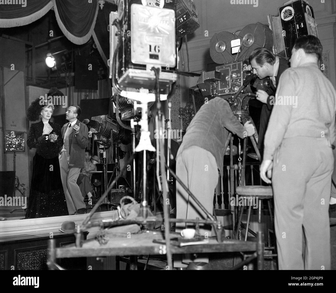 HELLO, FRISCO, HELLO, from left, Alice Faye, director H. Bruce ...