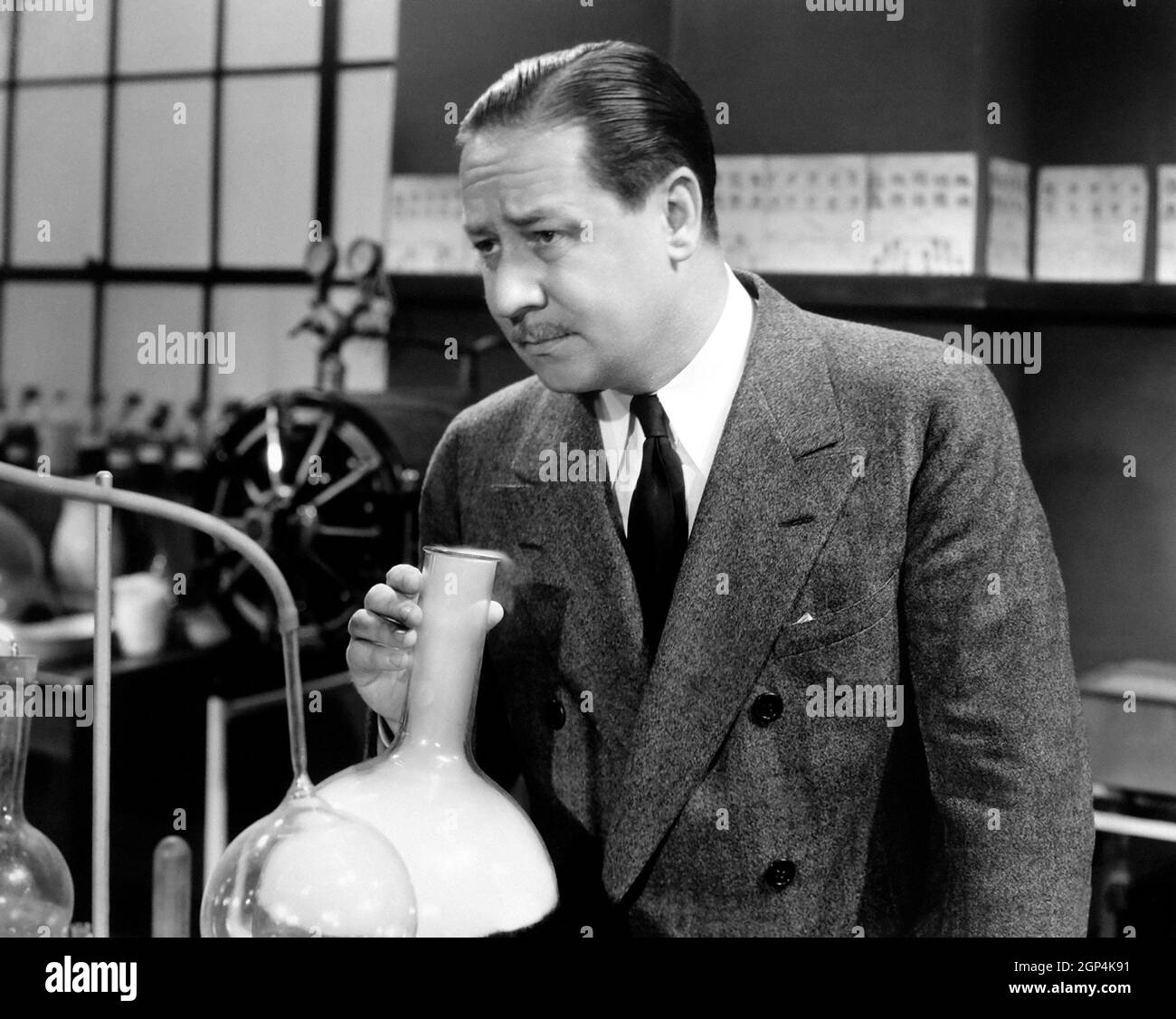 HOW TO BE A DETECTIVE, Robert Benchley, 1936 Stock Photo - Alamy