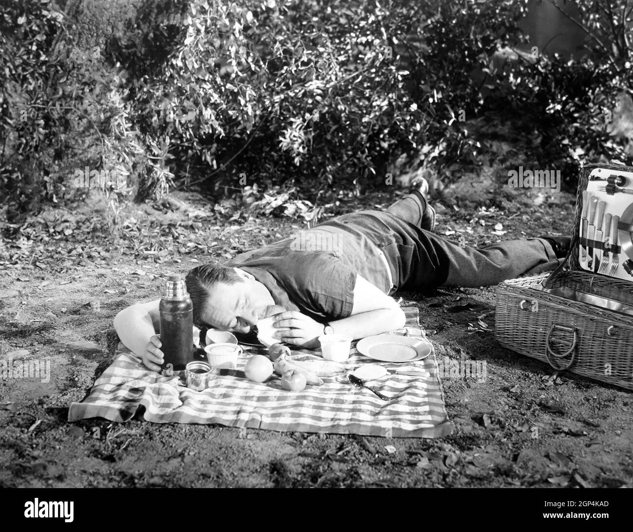 HOW TO EAT, Robert Benchley, 1939 Stock Photo - Alamy