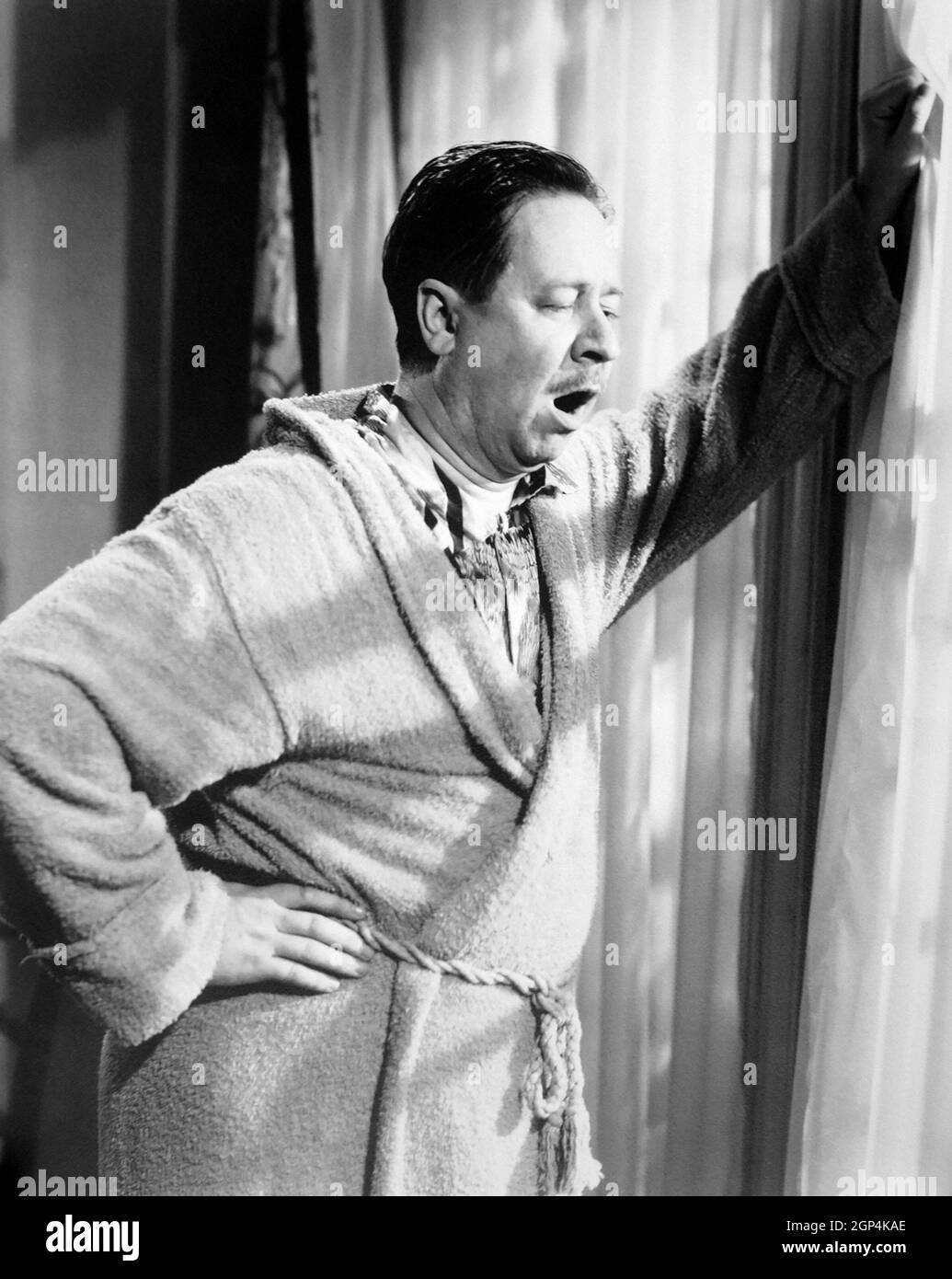 HOW TO START THE DAY, Robert Benchley, 1937 Stock Photo - Alamy