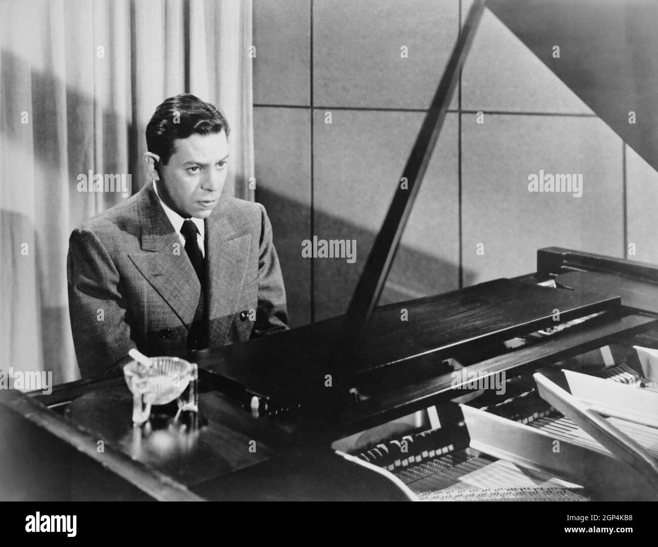 HUMORESQUE, Oscar Levant, 1946 Stock Photo - Alamy