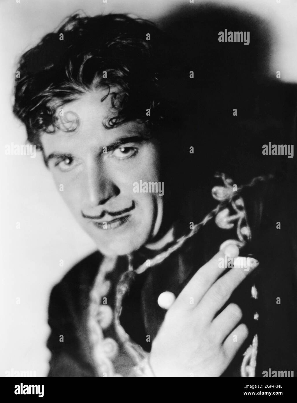 IN OLD ARIZONA, Warner Baxter, 1928, TM & Copyright © 20th Century Fox ...