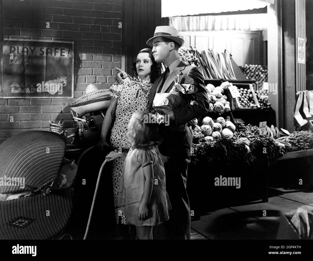I PROMISE TO PAY, from left, Helen Mack, Patsy O'Connor (little girl ...