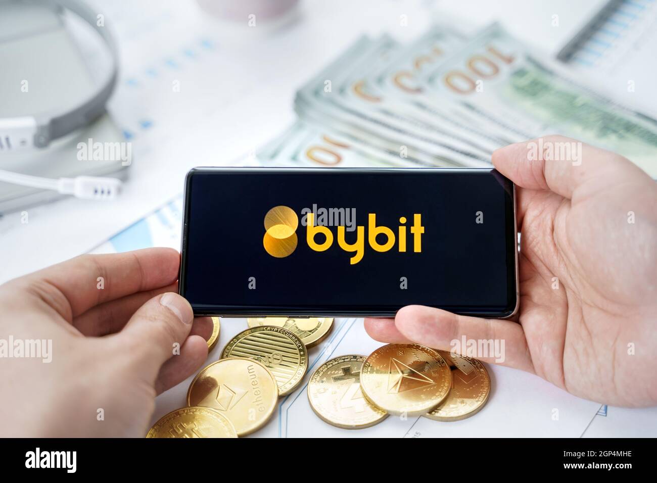 Bybit logo hi-res stock photography and images - Alamy