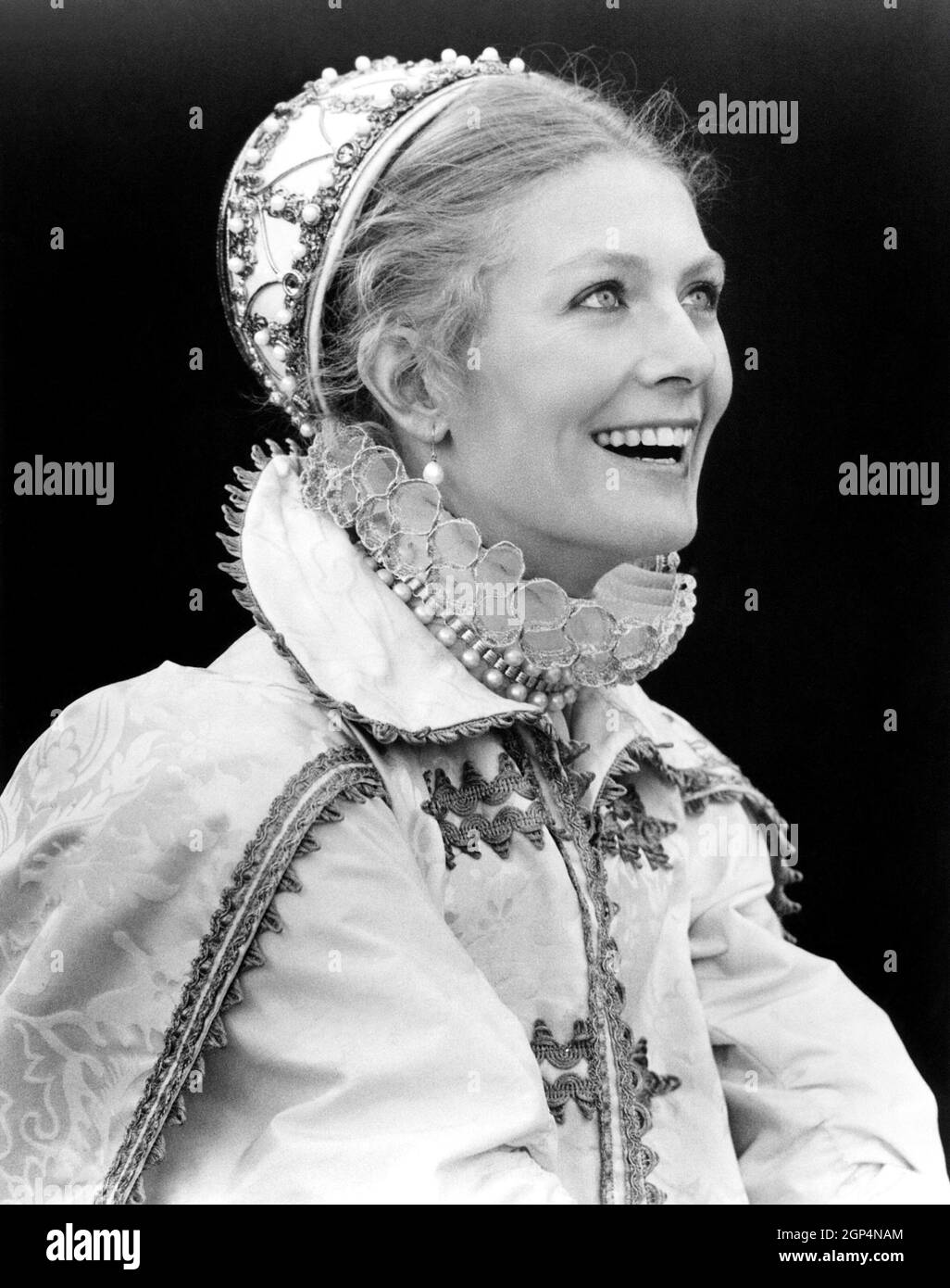 MARY QUEEN OF SCOTS, Vanessa Redgrave, 1971 Stock Photo - Alamy