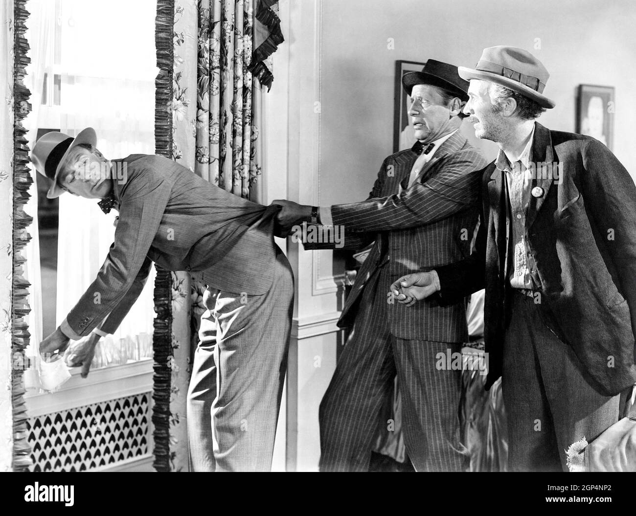 MEET JOHN DOE, from left, Gary Cooper, Irving Bacon, Walter Brennan ...