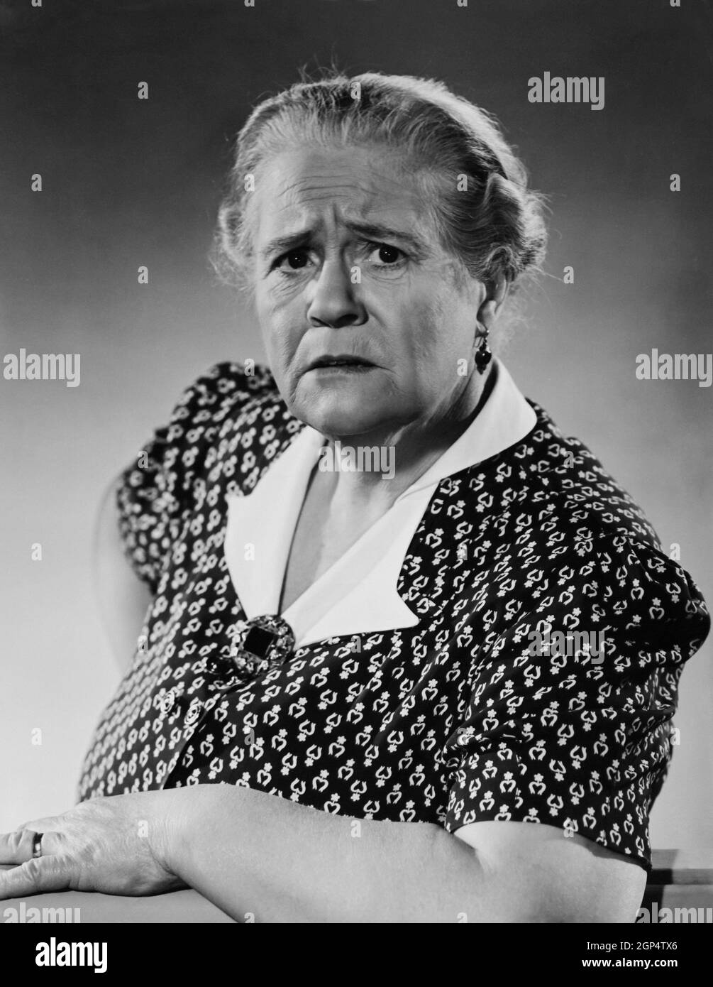 POT O' GOLD, Mary Gordon, 1941 Stock Photo - Alamy