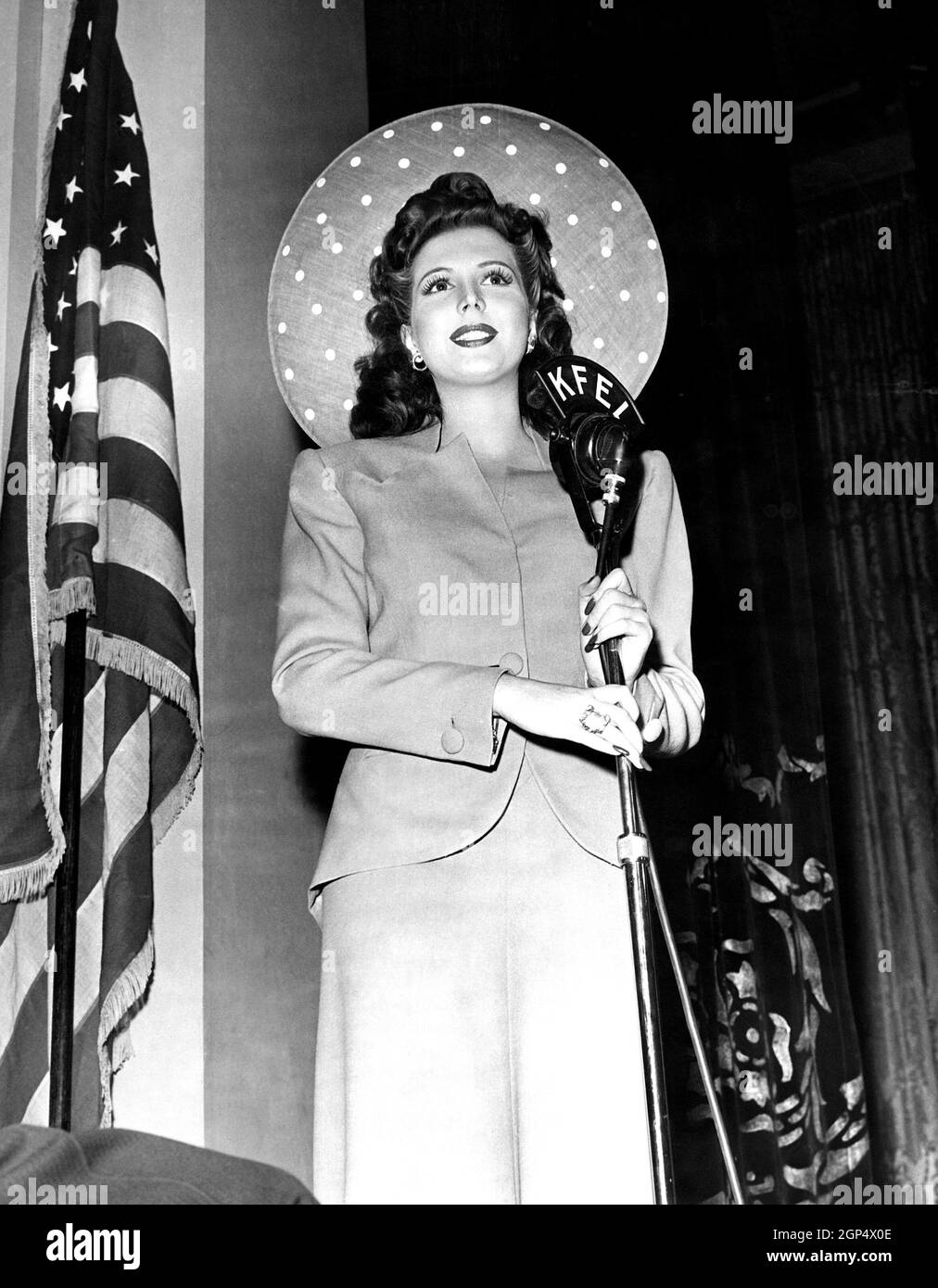 REVEILLE WITH BEVERLY, Ann Miller, rehearsing a scene, December 1942 ...